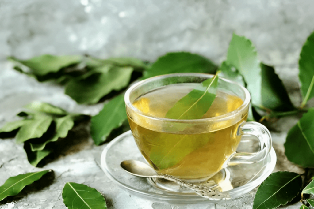 Chá de Louro: Aromático e Benéfico para Sua Saúde | Blog Receita Delicia